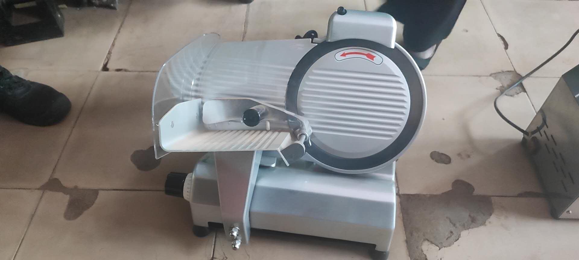 Semi-automatic slicing machine | China North Machine Co. Ltd